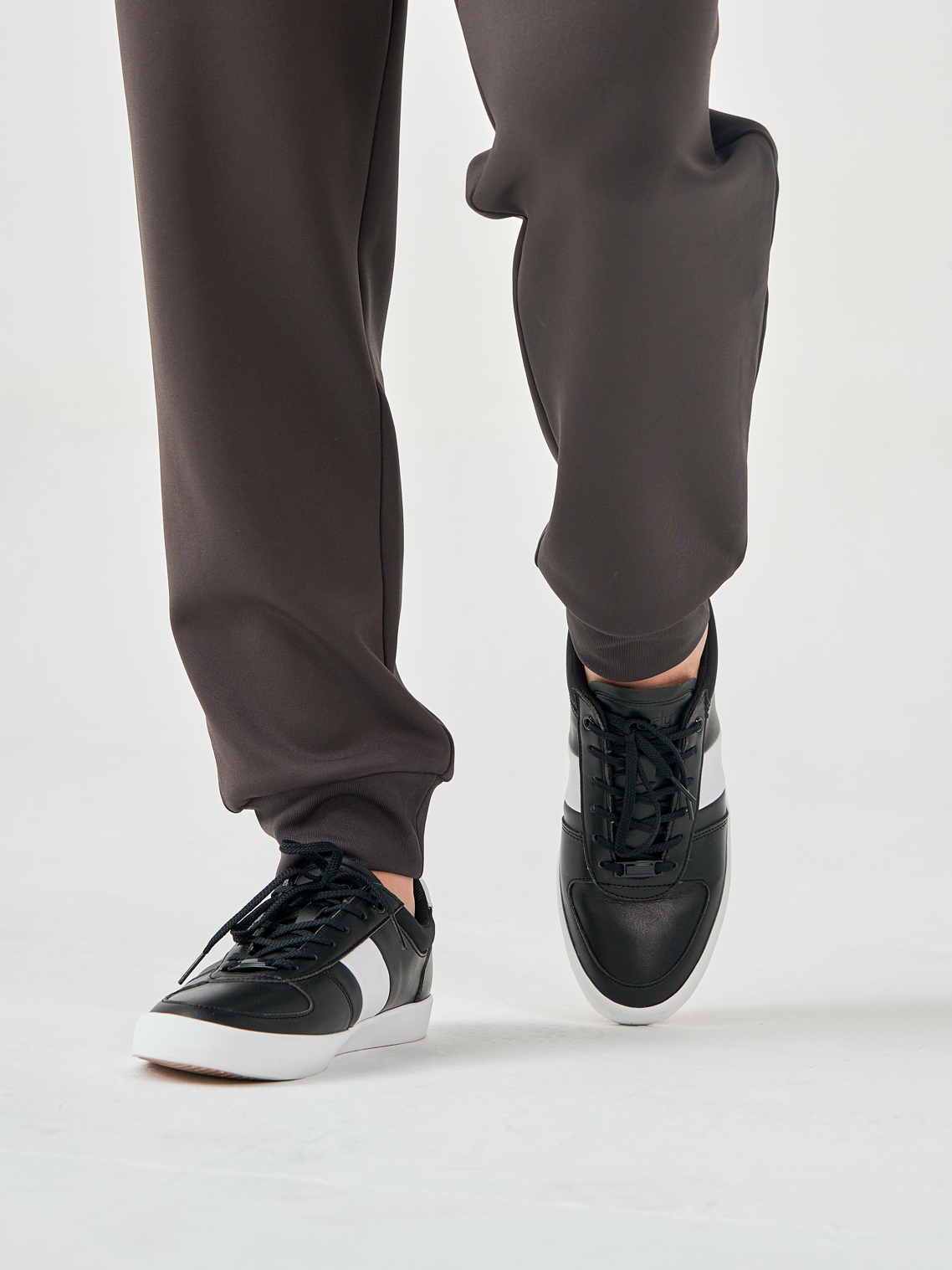 Giày Sneaker Nam Basic Trẻ Trung | YODY