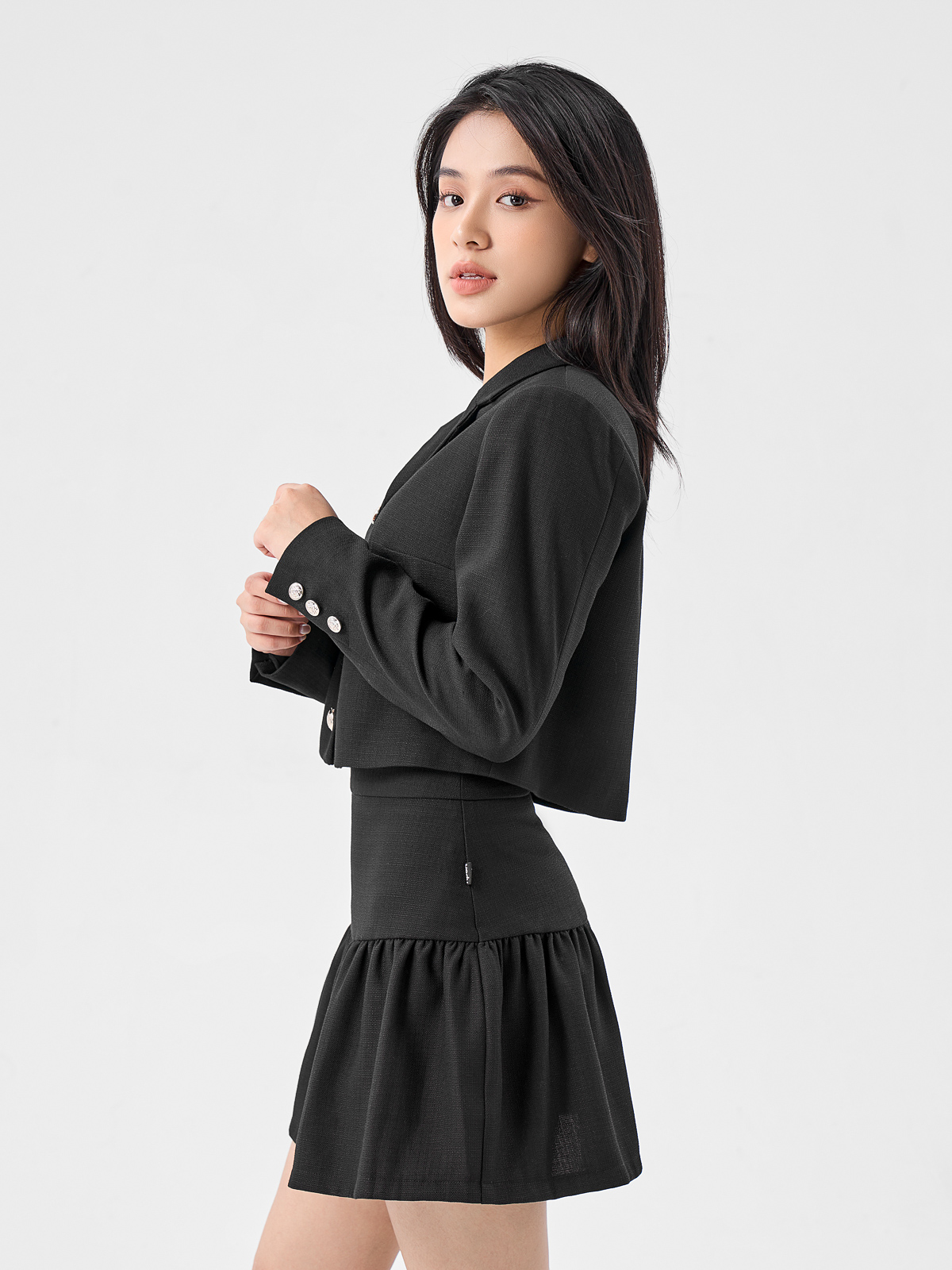 Set Nữ Áo Vest Croptop Kèm Chân Váy Cạp Cao Nhún | YODY